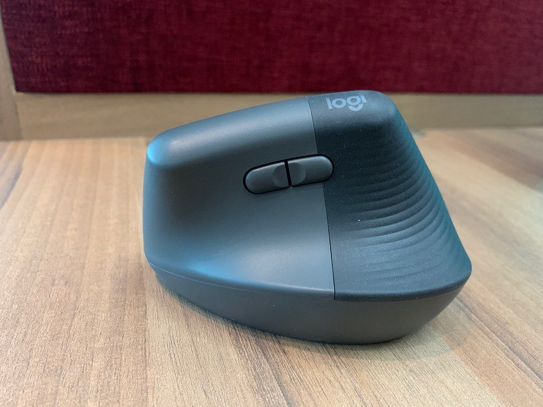 Logitech Lift Vertical Ergonomic Mouse Computers Tech Parts Accessories Mouse Mousepads
