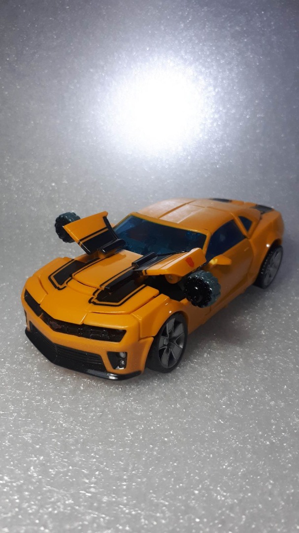 Loose BUMBLEBEE Cannon Hasbro Deluxe Autobot Transformers on Carousell