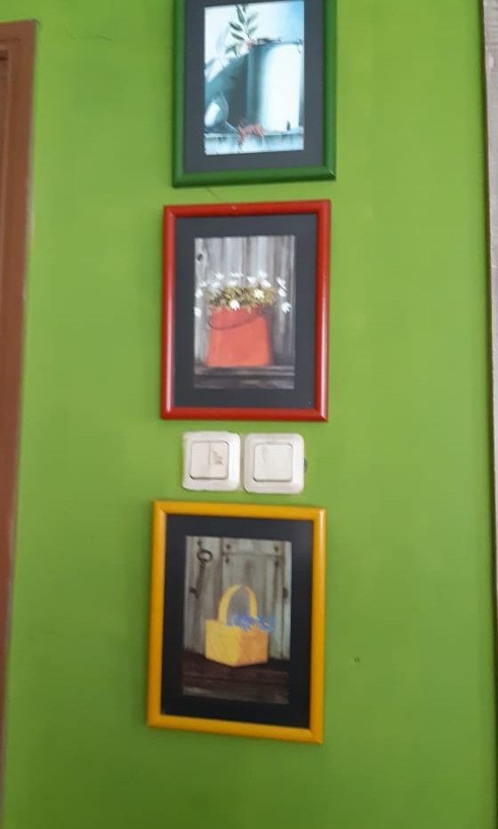 Lukisan dan frame on Carousell