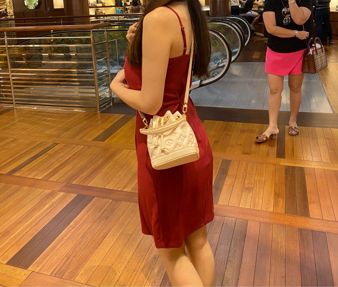 LV Louis Vuitton Nano Noe Bucket Bag in Gold & Light Beige Monogram ...