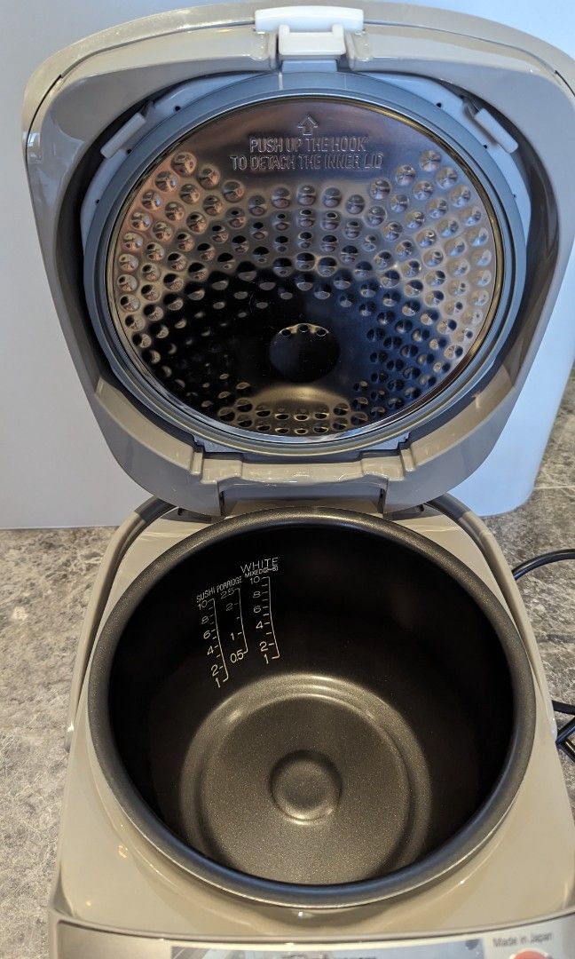 (Made in Japan) Zojirushi Rice Cooker NP-HNQ18, TV & Home Appliances ...