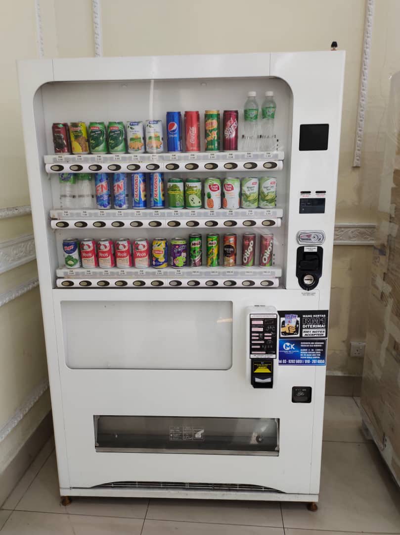 vending machine (air) , Food & Drinks, Other Food & Drinks on Carousell