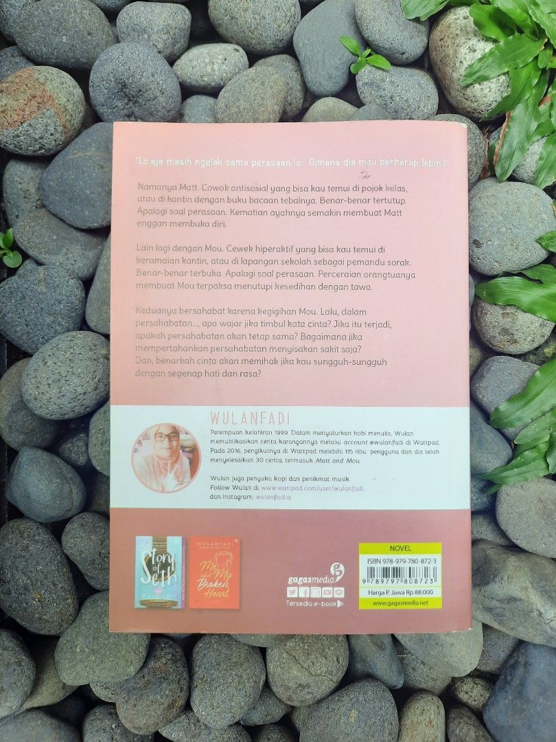 Novel "MATT & MOU", Buku & Alat Tulis, Buku di Carousell