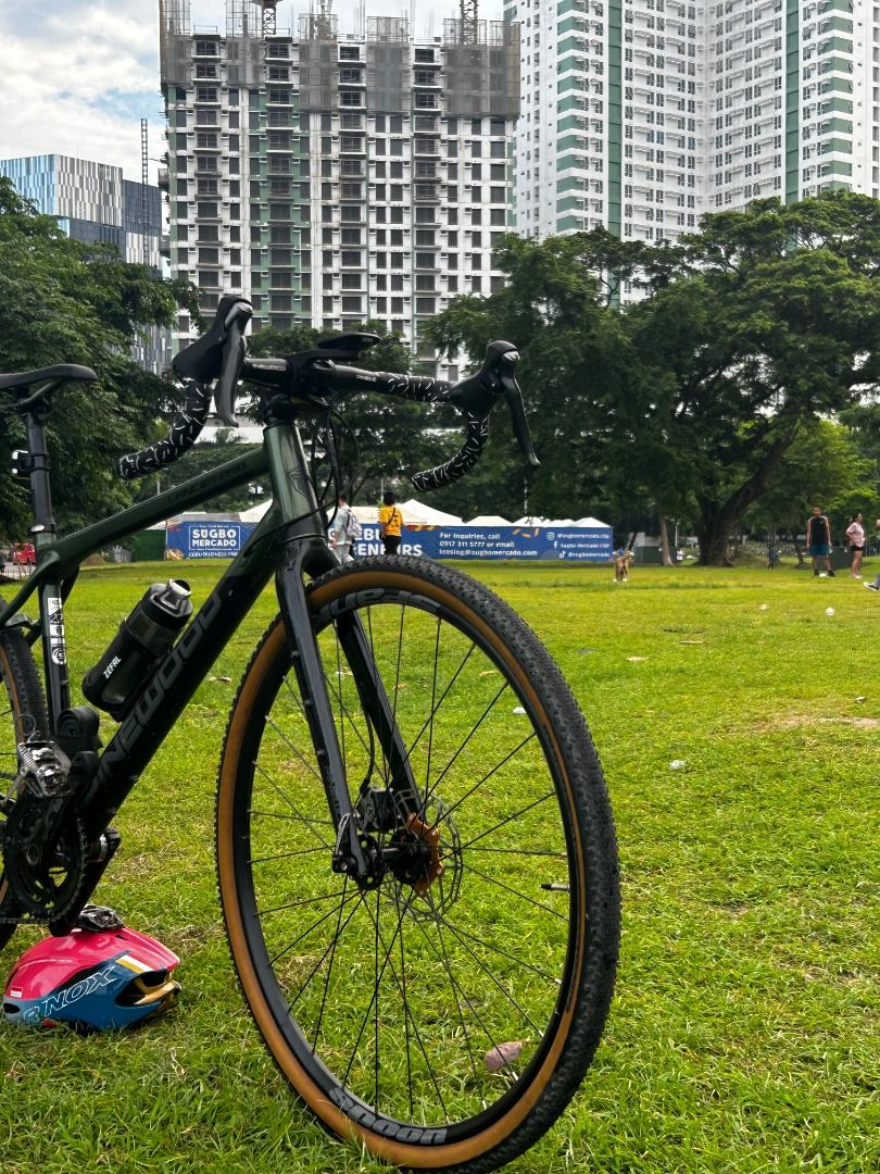 Pinewood Lancer Pro Gravel Bike, Sports Equipment, Bicycles & Parts ...