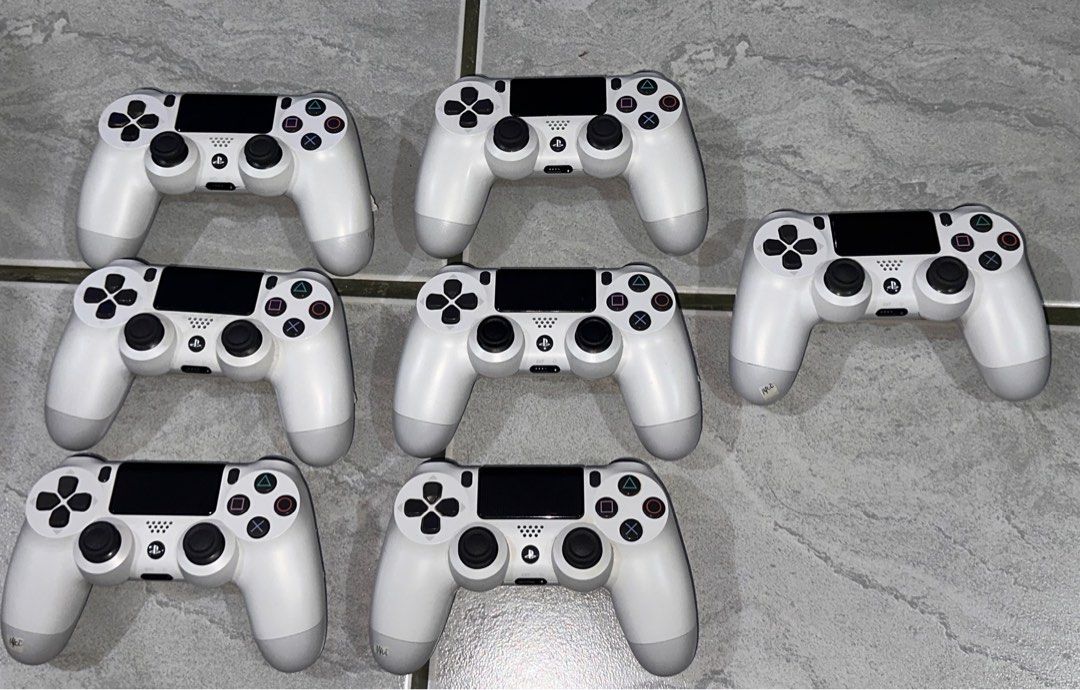 PS4 DS4 Controllers - Original from Japan, Video Gaming, Video Game ...
