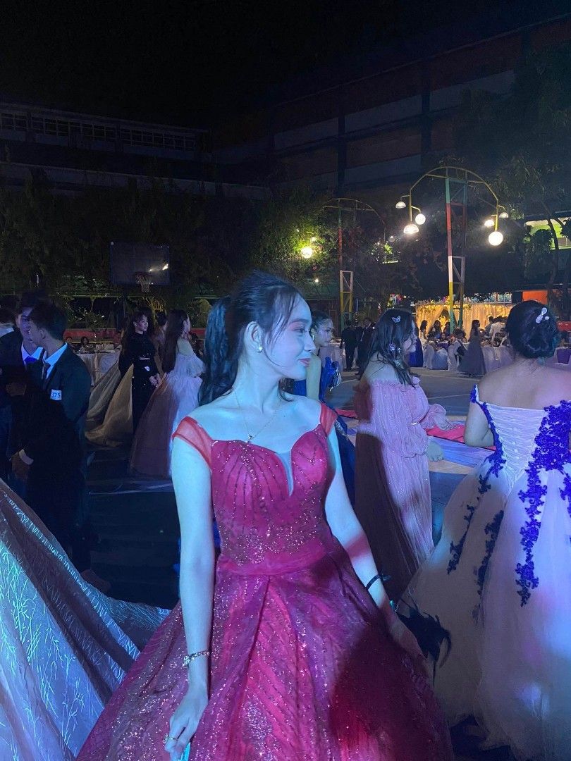 RED GLITTERY BALLGOWN JS GOWN SAGALA GOWN, Women's Fashion, Dresses ...