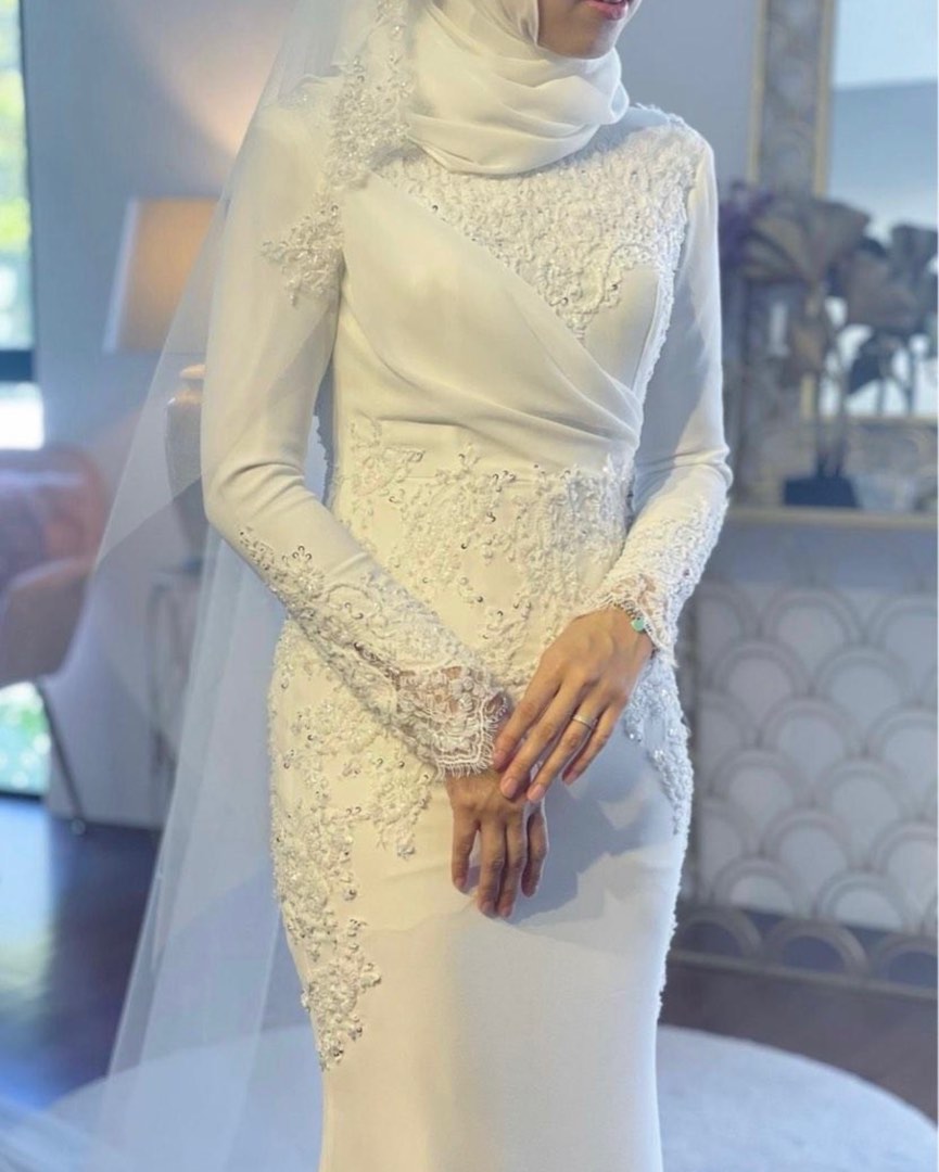 (RENT) Dress Baju Kahwin Nikah Solemnization Reception Wedding, Women's ...