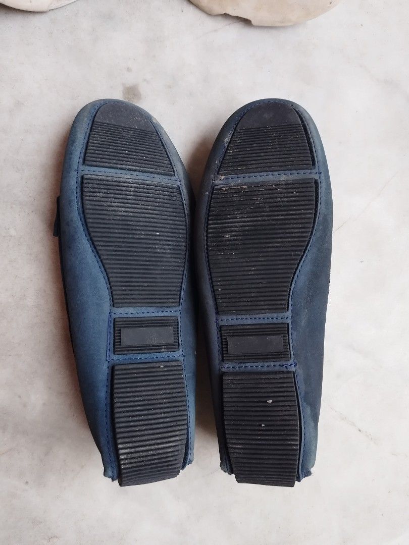 Rob & Mara Spencer in Blue Nubuck on Carousell