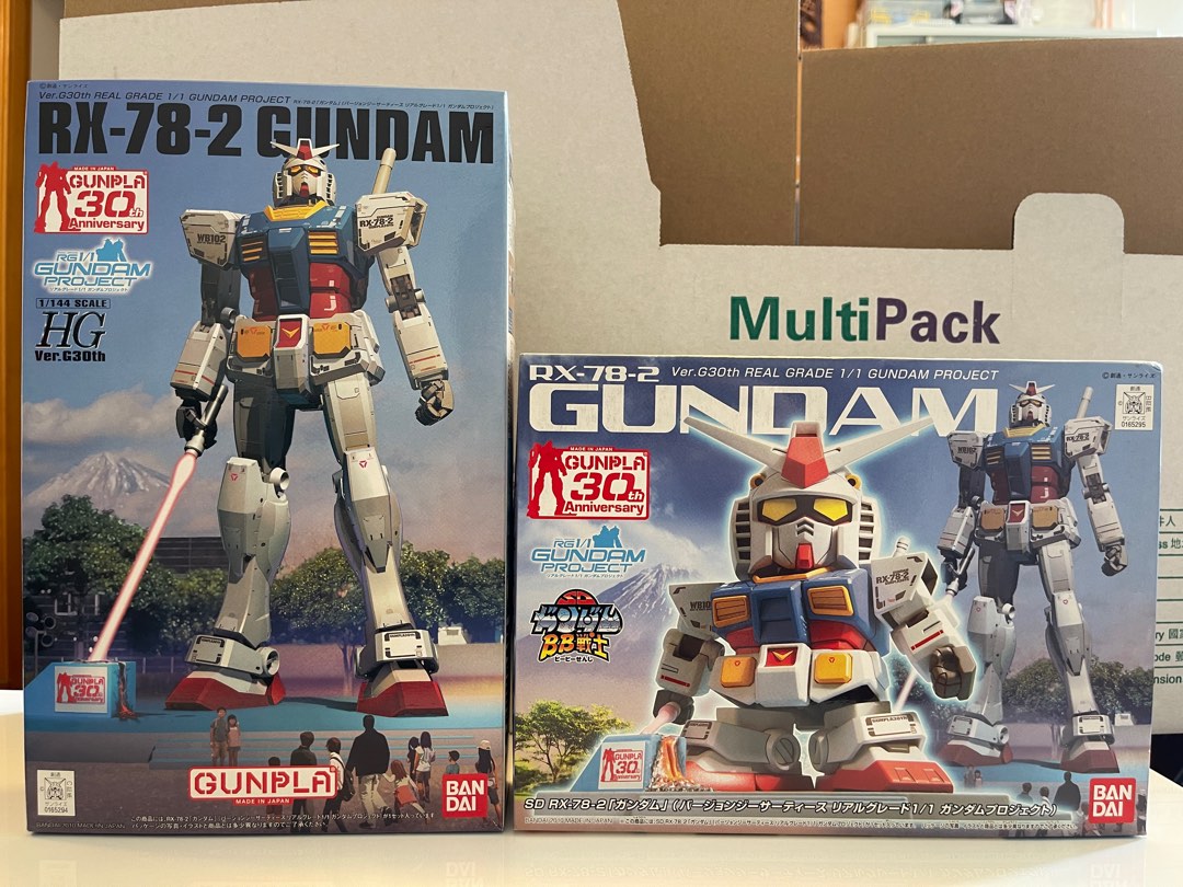 RX-78-2 GUNDAM & SD RX-78-2 GUNDAM Ver.G30th REAL GRADE 1/1 GUNDAM PROJECT - HG 1/144 BANDAI, 興趣 ...