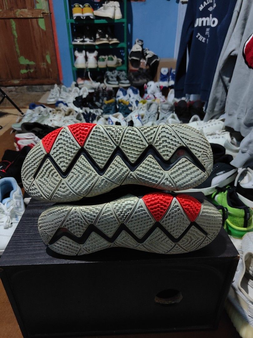 Sepatu Basket Nike Keyri, Fesyen Pria, Sepatu , Sneakers di Carousell