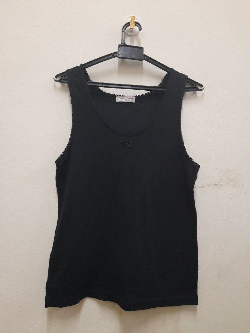 Singlets hitam, Women's Fashion, Tops, Other Tops on Carousell