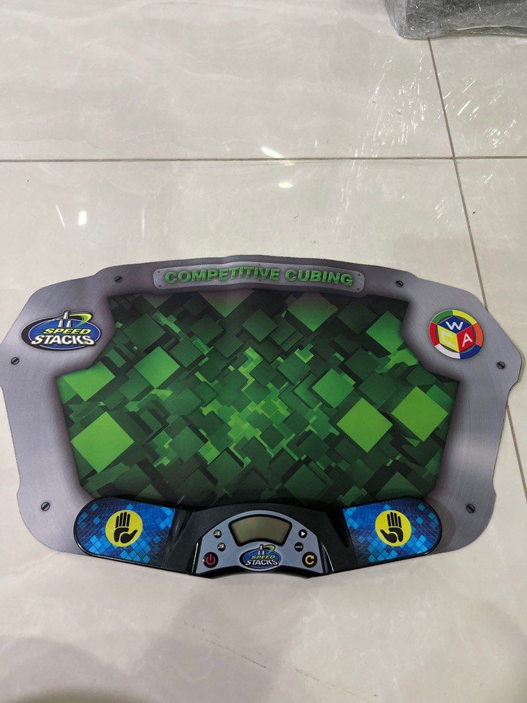 Speed stacks, Rubik’s cube timer, Hobbies & Toys, Toys & Games on Carousell