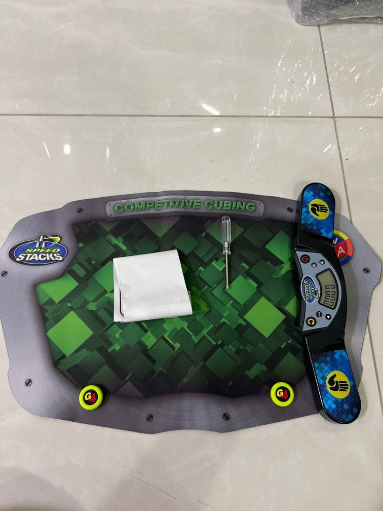 Speed stacks, Rubik’s cube timer, Hobbies & Toys, Toys & Games on Carousell