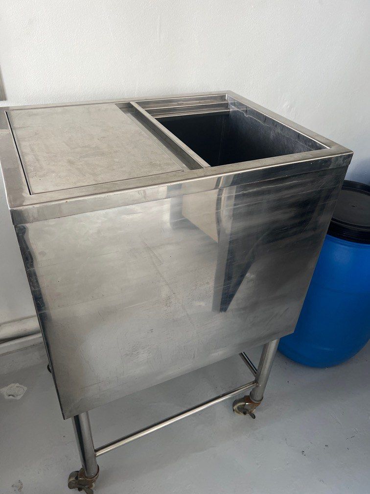 Stainless steel ice box, TV & Home Appliances, Kitchen Appliances ...