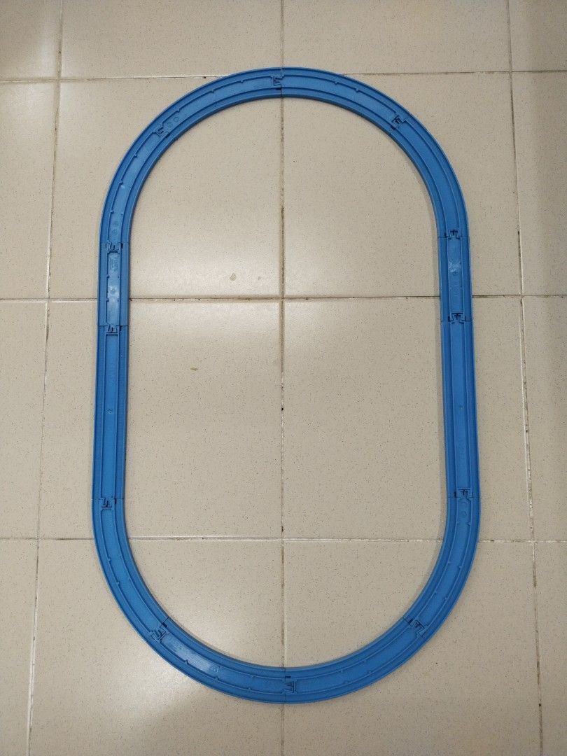 Tomy Thomas and friends train tracks, Hobbies & Toys, Toys & Games on ...