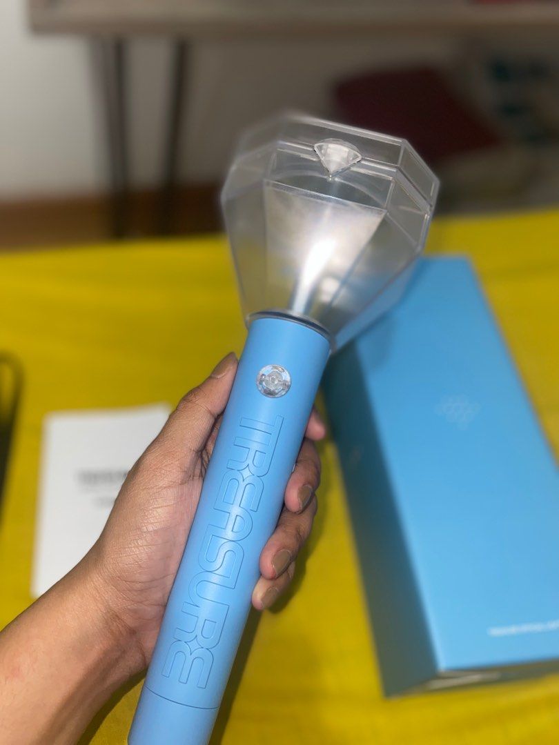 Treasure Lightstick (Teulight) on Carousell