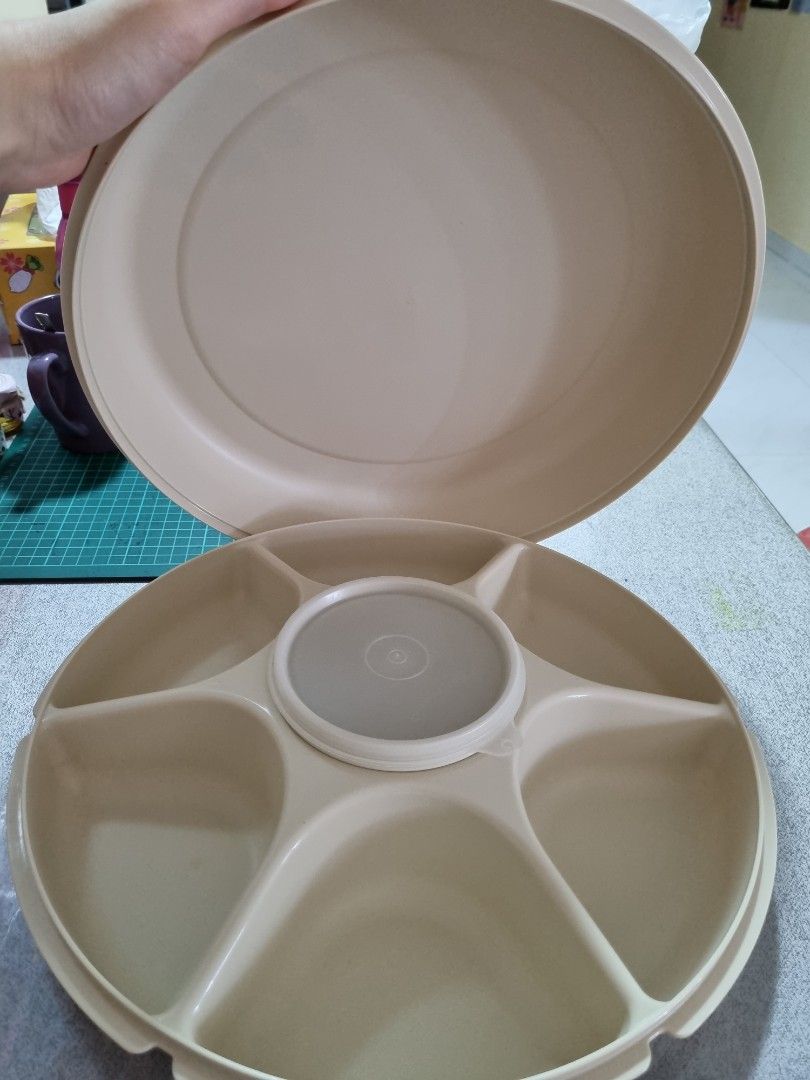 Tupperware food display box, Furniture & Home Living, Kitchenware ...