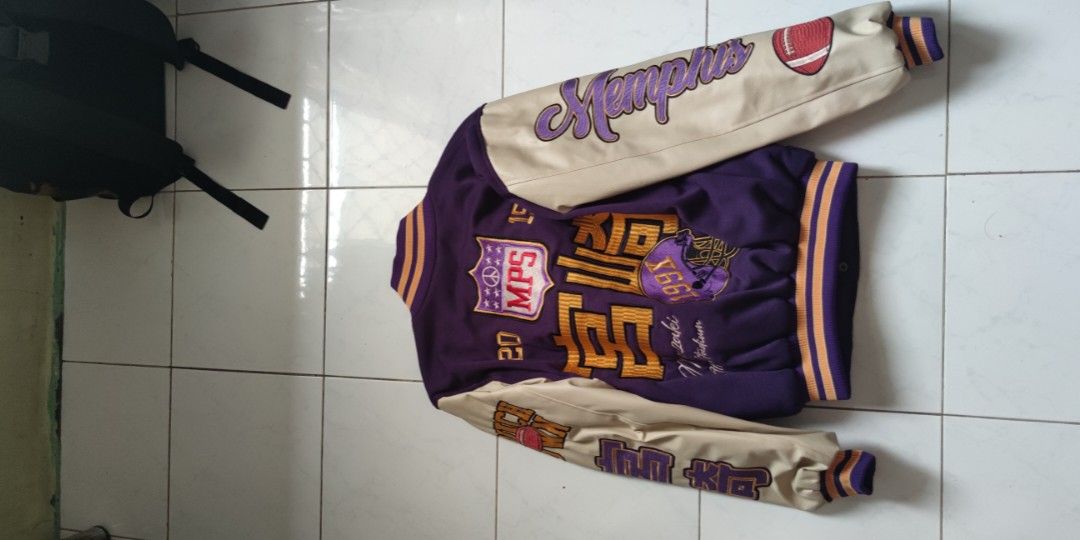 Varsity memphis origin limited edition, Fesyen Pria, Pakaian , Baju ...