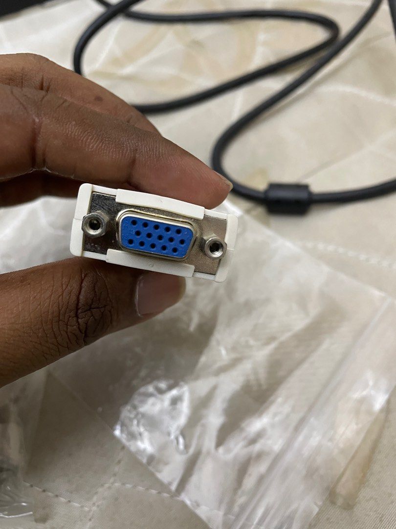 VGA cable, 2*2gb DDR3 RAM, 2* VGA to DVI converter, Old Processor Fan ...