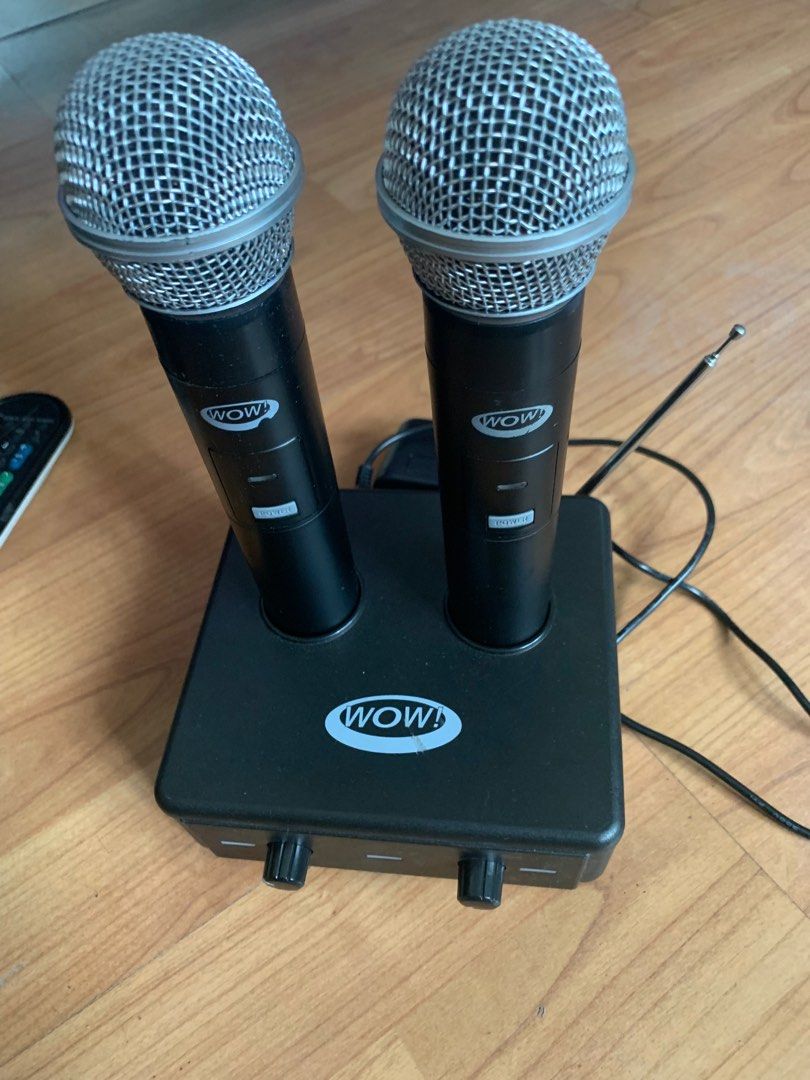 Wow wireless mic microphone on Carousell
