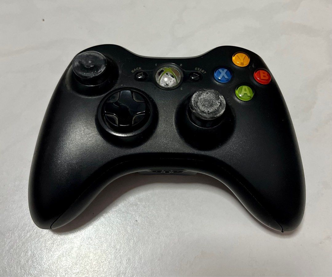 XBOX 360 CONTROLLERS / AV CABLES / THUMB GRIPS / BATTERY HOLDER, Video ...