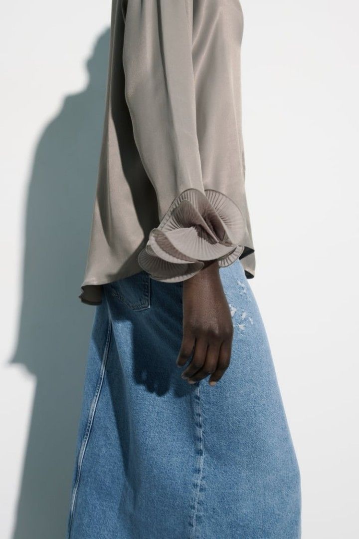 ZARA RIMPEL SATIN LAYER SHIRT WITH RUFFLE NEW ARRIVAL 2023, Fesyen ...