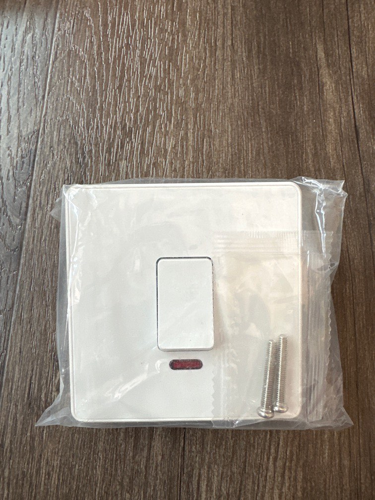 20A single gang switch, TV & Home Appliances, Electrical, Adaptors ...