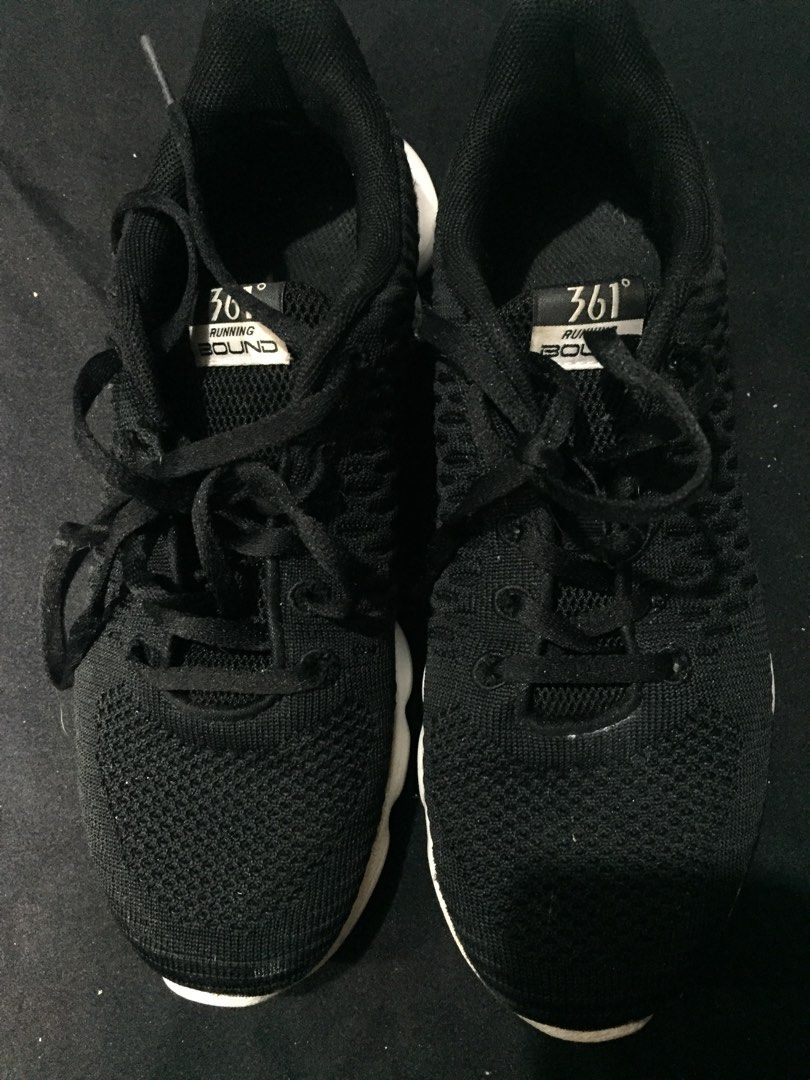 361 DEGREES WOMAN’S RUNNING, Fesyen Pria, Sepatu , Sneakers di Carousell