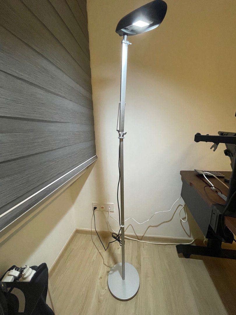 3M Polarizing standing / table light B1600, Furniture & Home Living ...