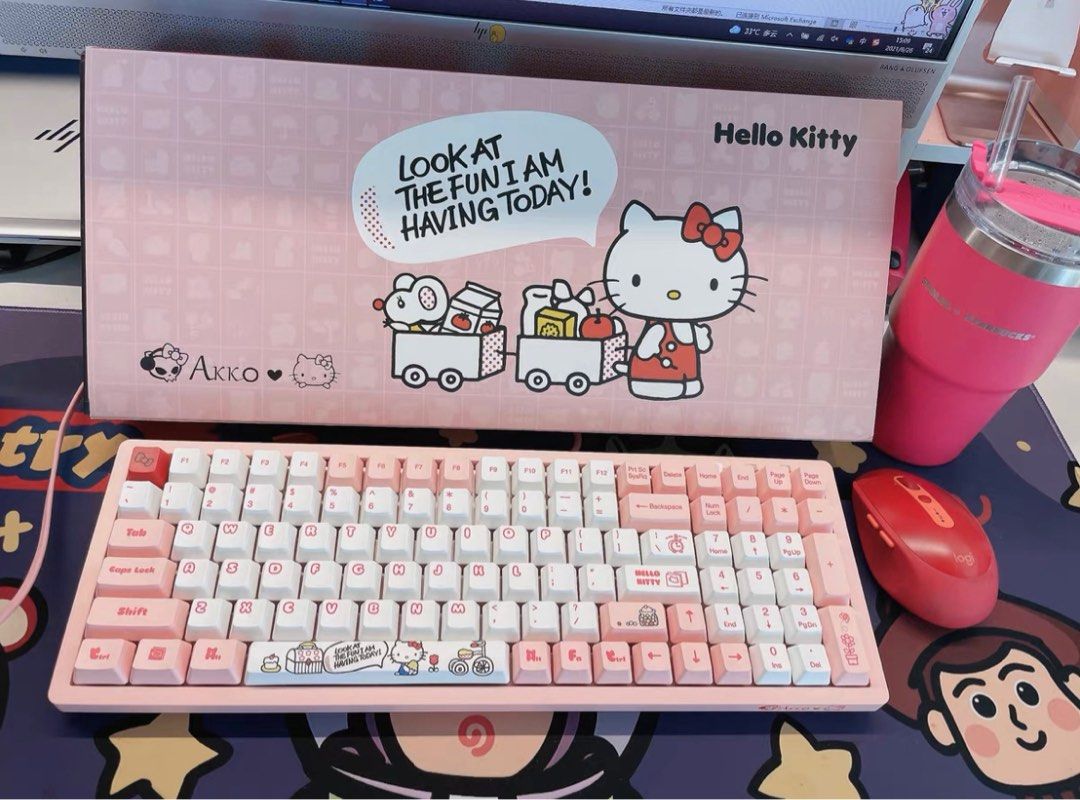 AKKO HELLO KITTY SANRIO LIGHT UP KEYBOARD PINK PC / LAPTOP WIRED USB ...