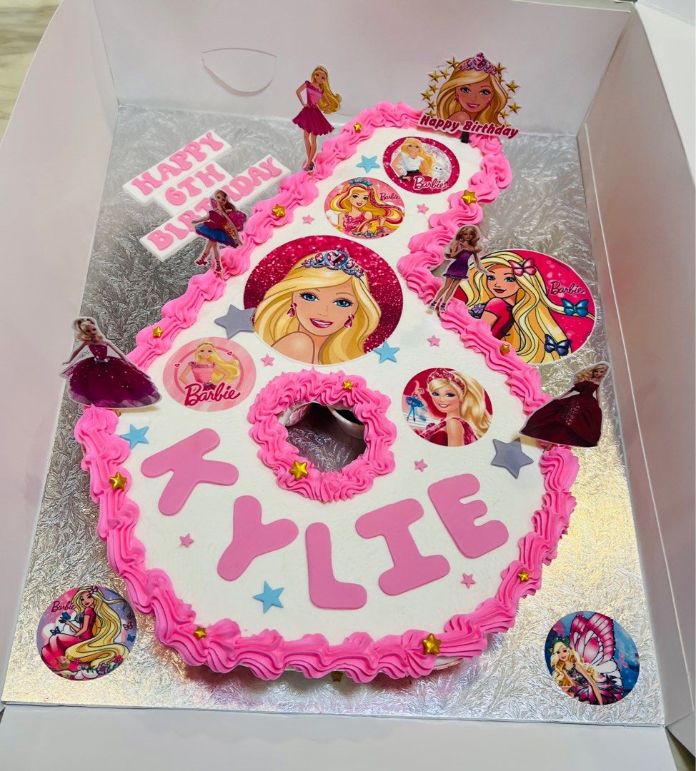 Barbie pullapart cupcakes cake, Food & Drinks, Homemade Bakes on Carousell