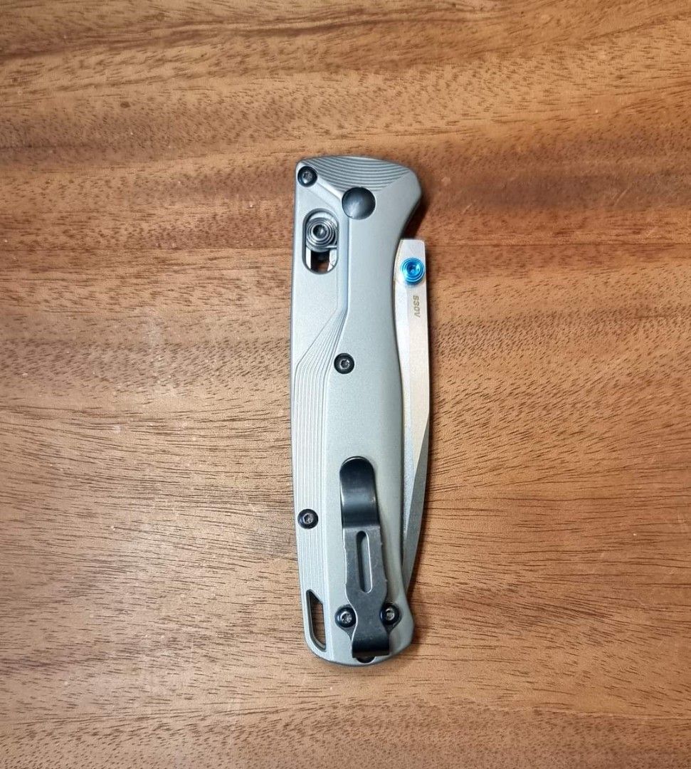 BENCHMADE BUGOUT S30v TITANIUM on Carousell