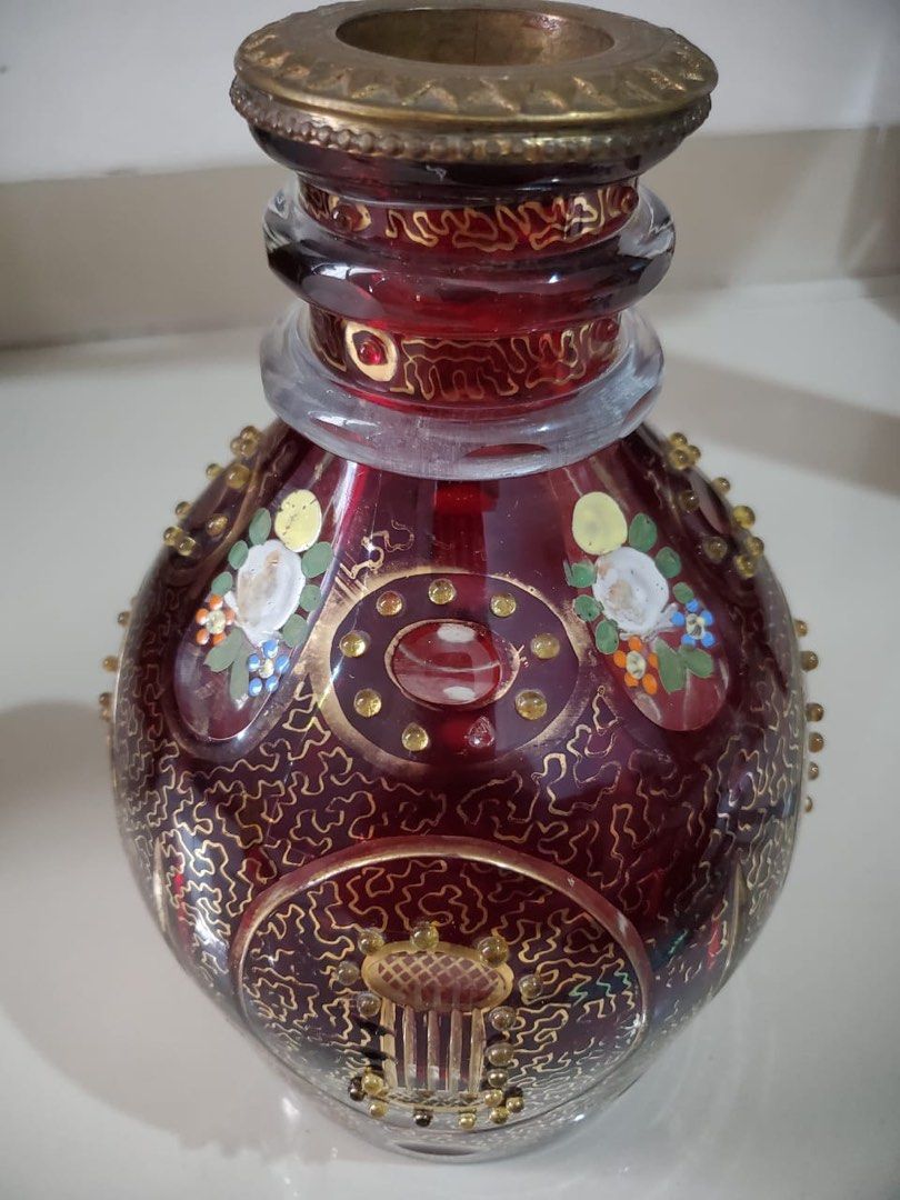 botol unik antik, Antik, Pajangan di Carousell