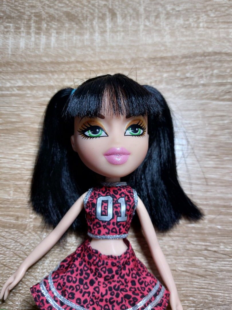 Bratz Jade Hobbies And Toys Toys And Games On Carousell