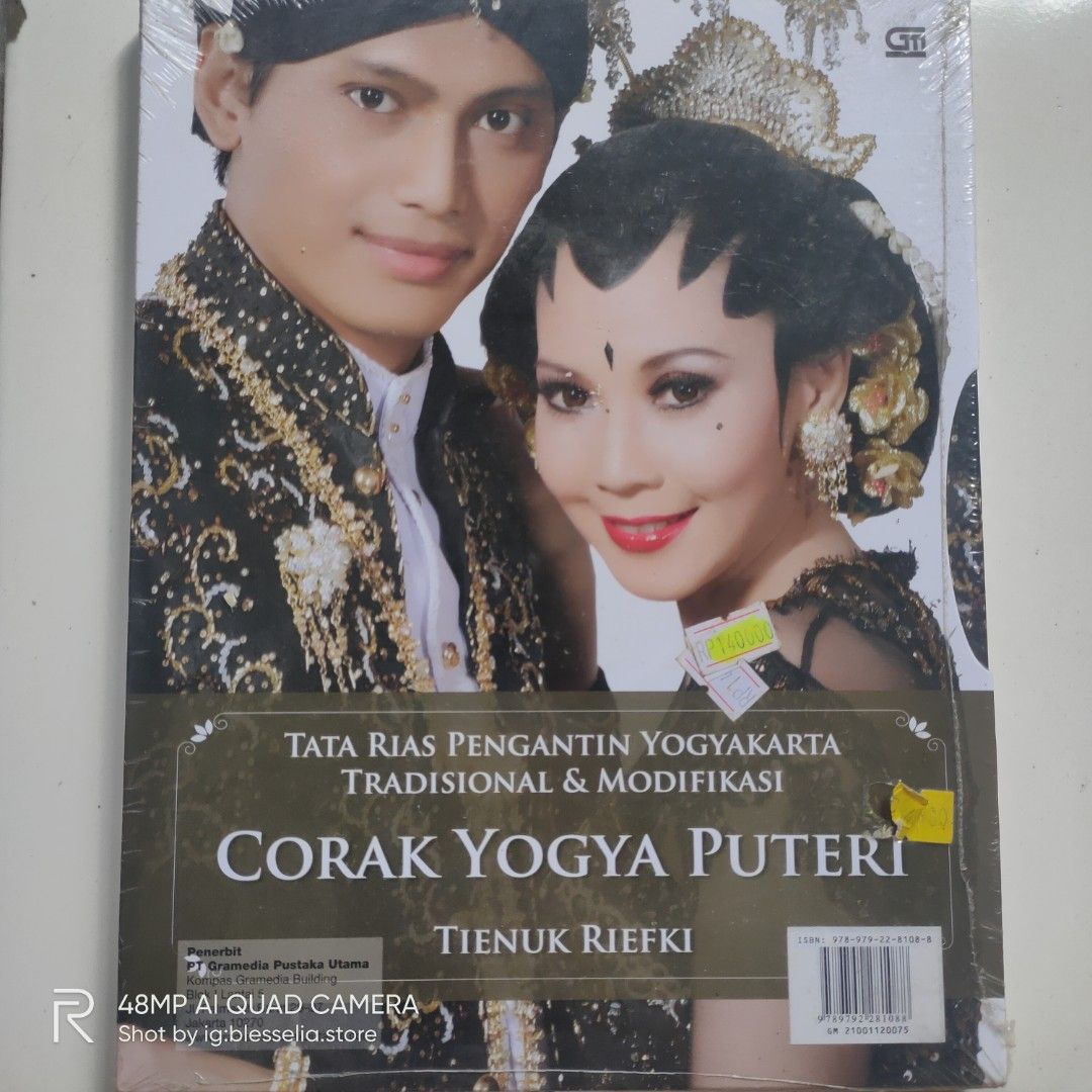 Buku Tata Rias Buku MUA Buku Gramedia Buku Corak Paes Ageng, Buku ...