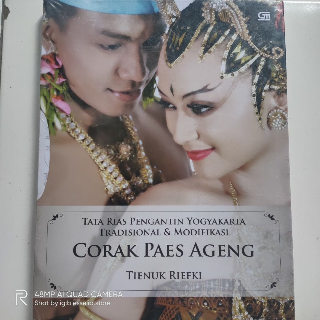 Buku Tata Rias Buku MUA Buku Gramedia Buku Corak Paes Ageng, Buku ...