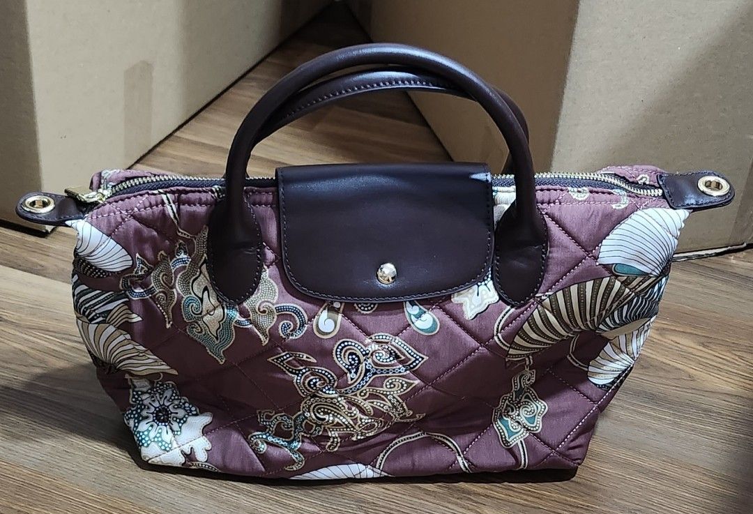 CFOB Batik tote, Women's Fashion, Bags & Wallets, Shoulder Bags on ...