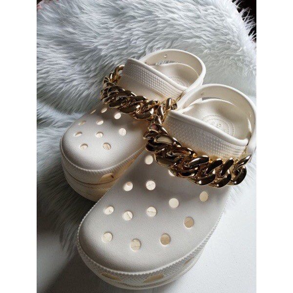 Crocs Classic Bae Clogs, Women's Fashion, Footwear, Wedges on Carousell