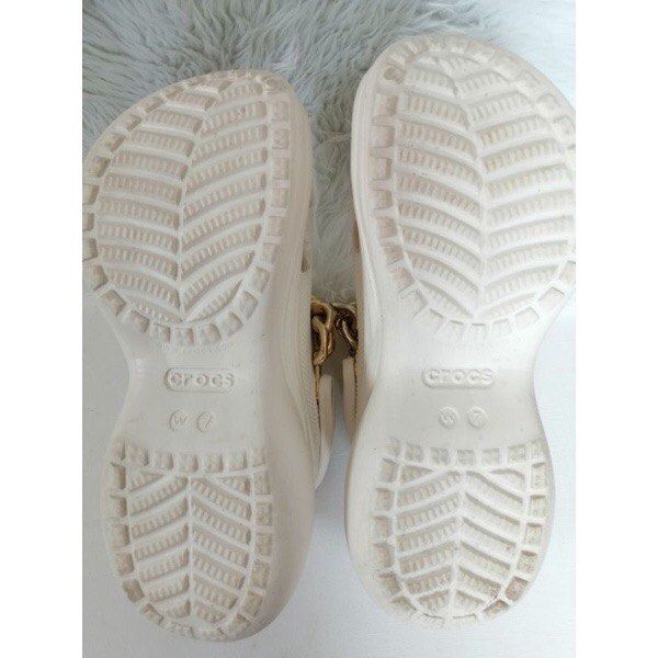 Crocs Classic Bae Clogs, Women's Fashion, Footwear, Wedges on Carousell