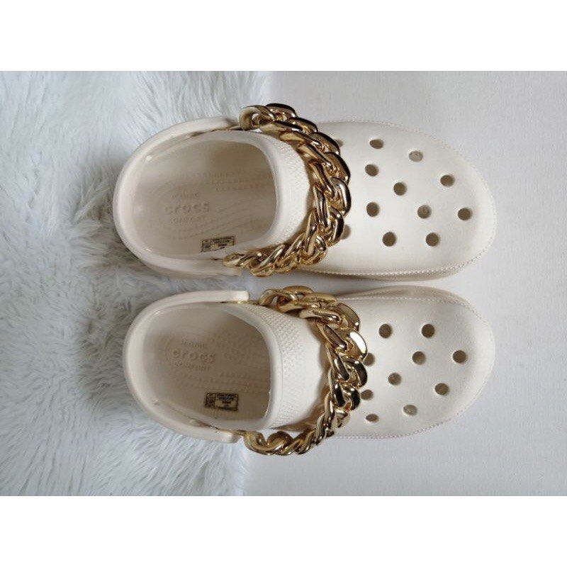Crocs Classic Bae Clogs, Women's Fashion, Footwear, Wedges on Carousell