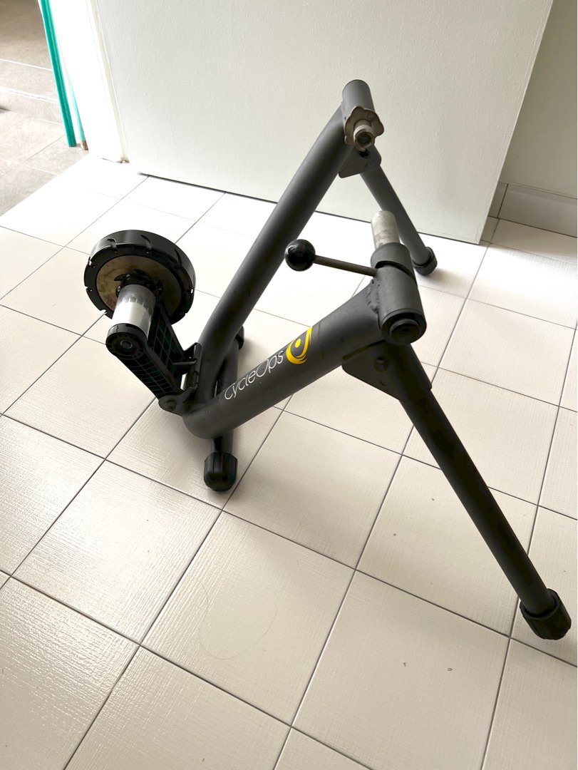 Cycleops trainer and climbing block, Sports Equipment, Bicycles & Parts ...