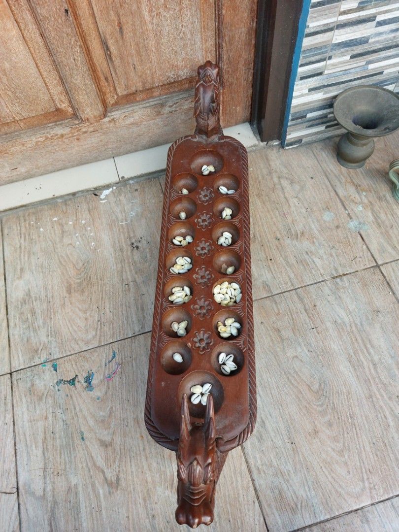 Dakon congklak kayu jati panjang 80 cm, Antik, Pajangan di Carousell