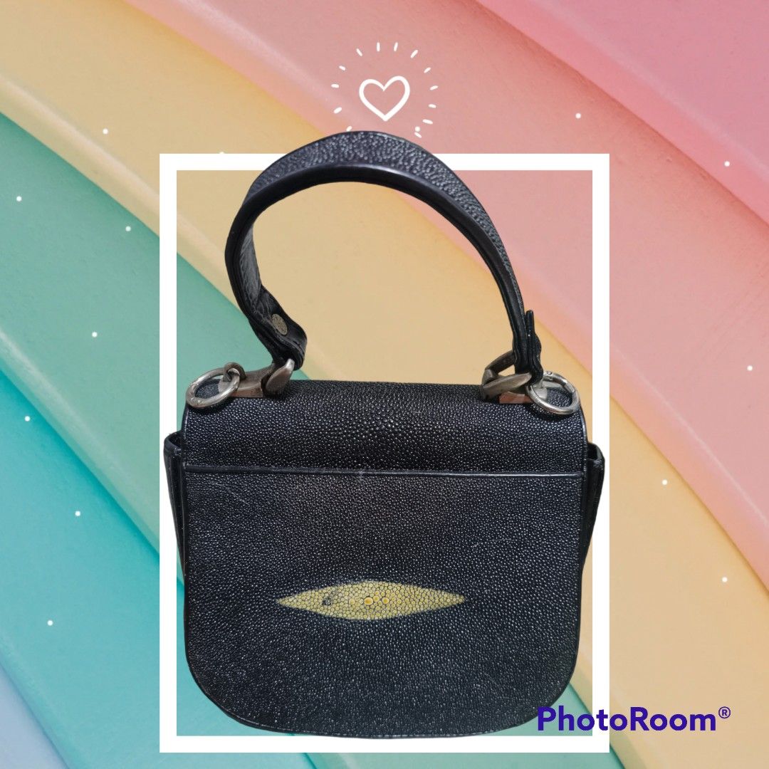 DIAMOND RAY HAND/SLING BAG on Carousell