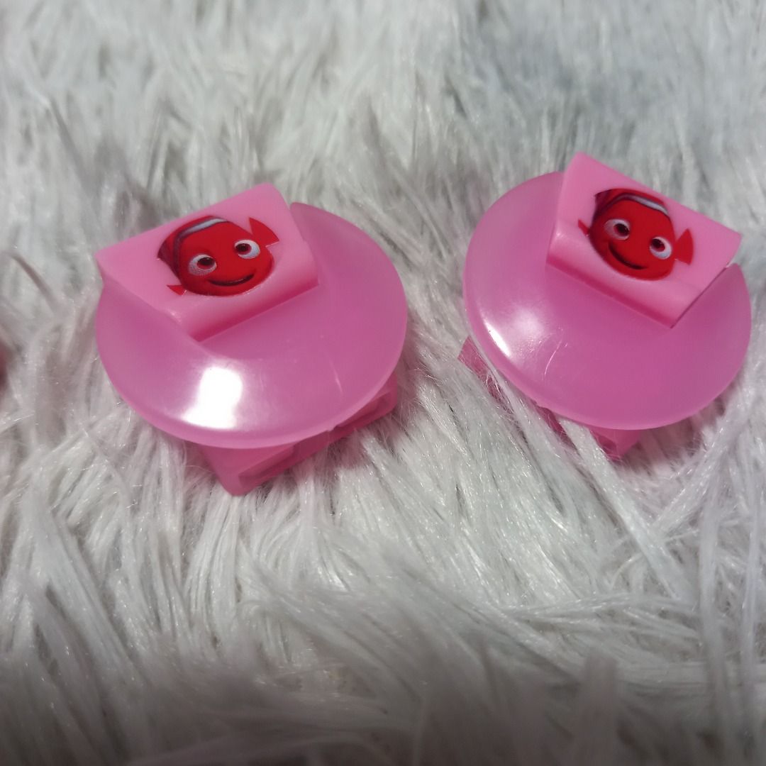 Diaper/Lampin clips per piece, Babies & Kids, Bathing & Changing ...