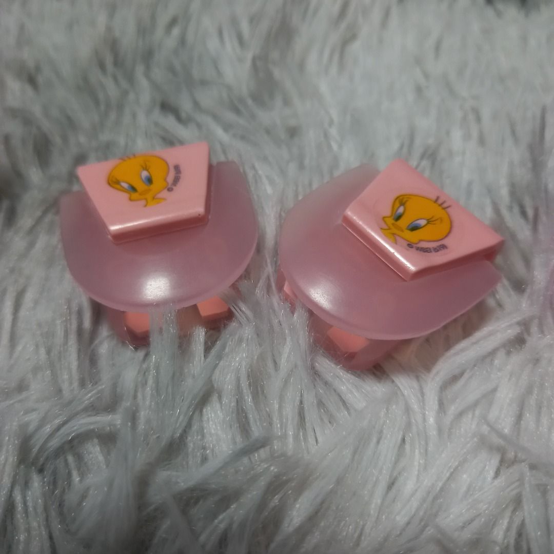 Diaper/Lampin clips per piece, Babies & Kids, Bathing & Changing ...