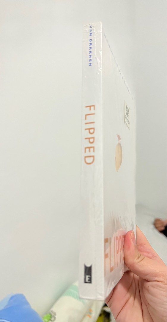 Flipped by Wendelin Van Draanen, Hobbies & Toys, Books & Magazines ...