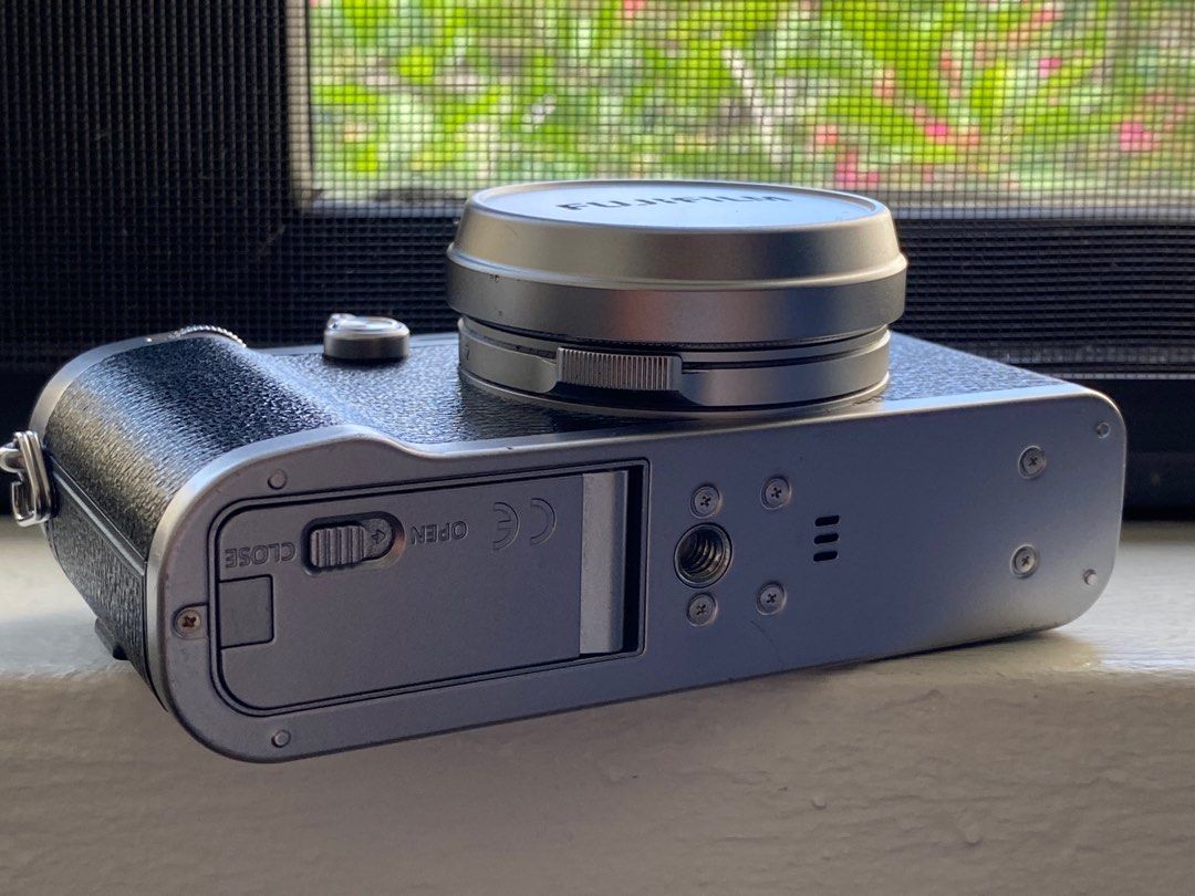 Fujifilm X100F Silver, Photography, Cameras on Carousell