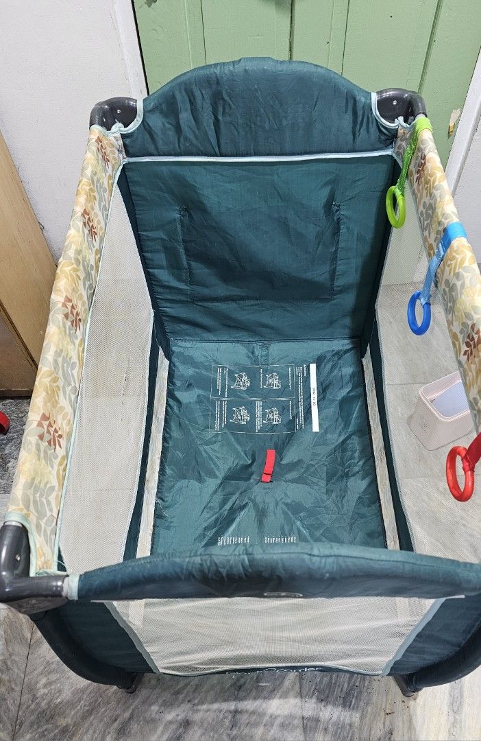 Giant Carrier Crib Pack and Play on Carousell