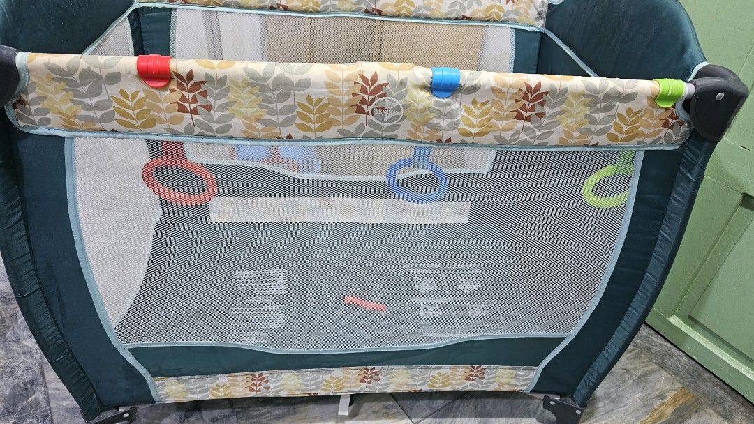 Giant Carrier Crib Pack and Play on Carousell