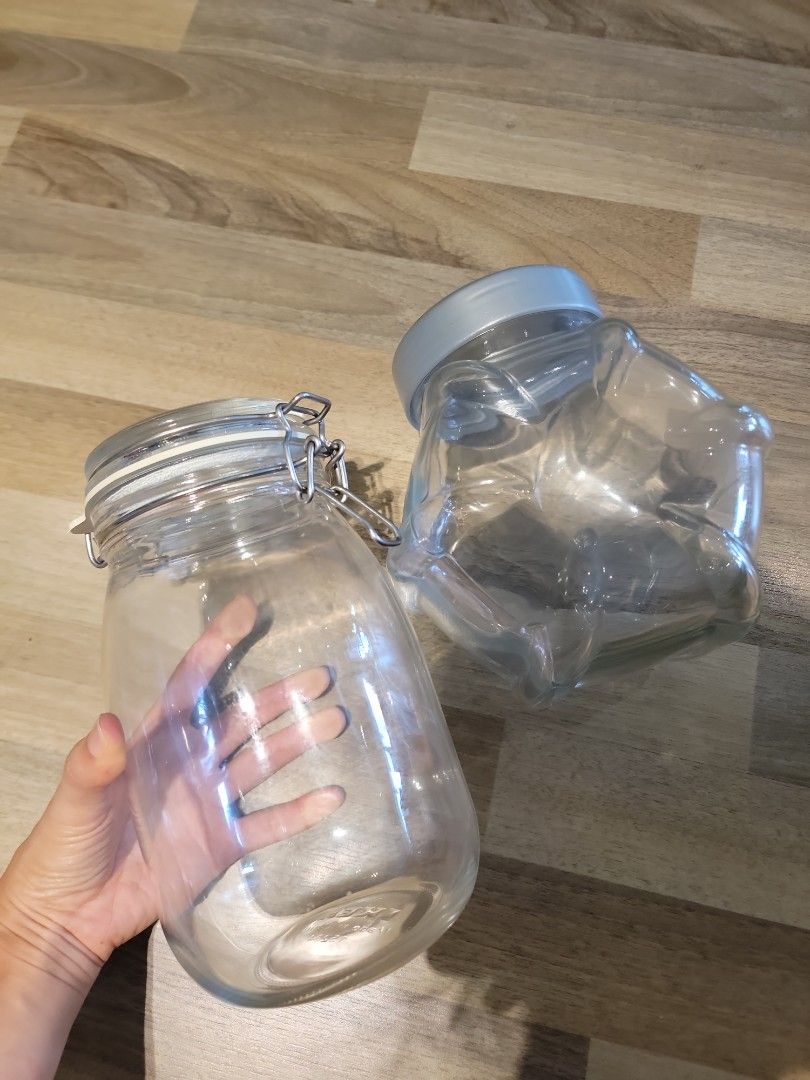Glass Jars x 2, 傢俬＆家居, 廚具和餐具, 食物整理及儲存 - Carousell